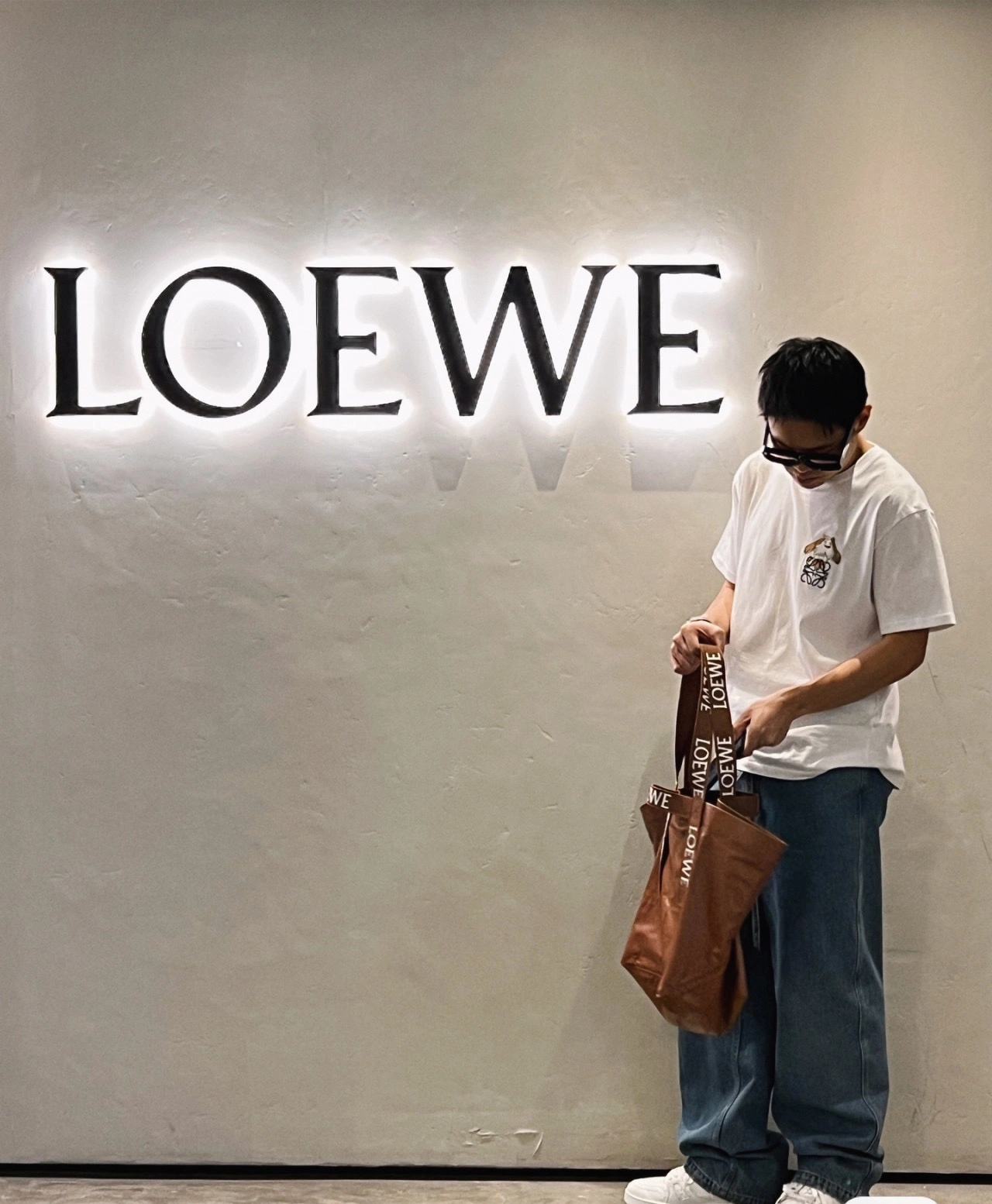 Bargain Loewe Shopping Bags