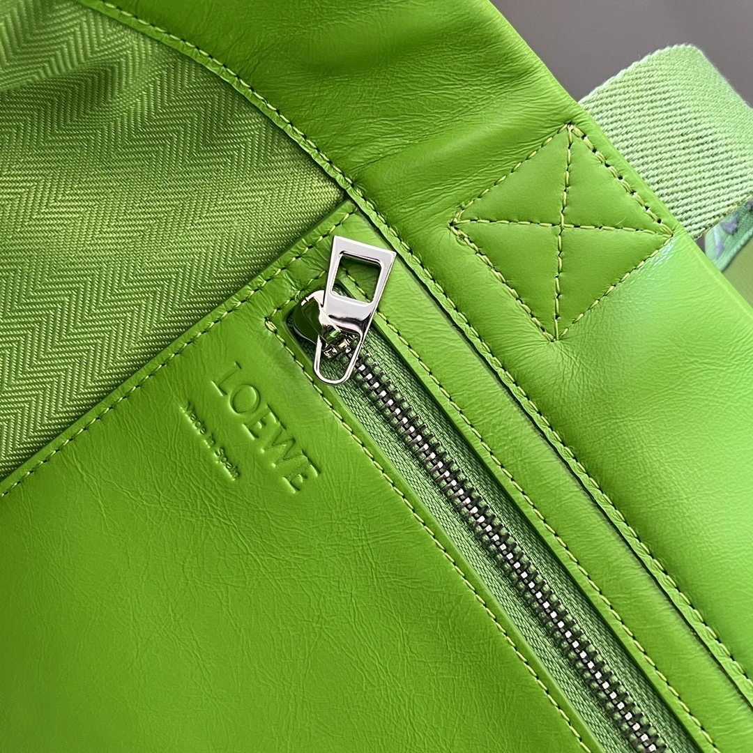 Accurate model Loewe Shopping Bags