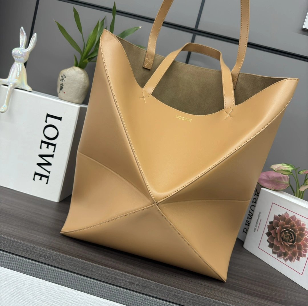 Exact replica Loewe Shopping Bags