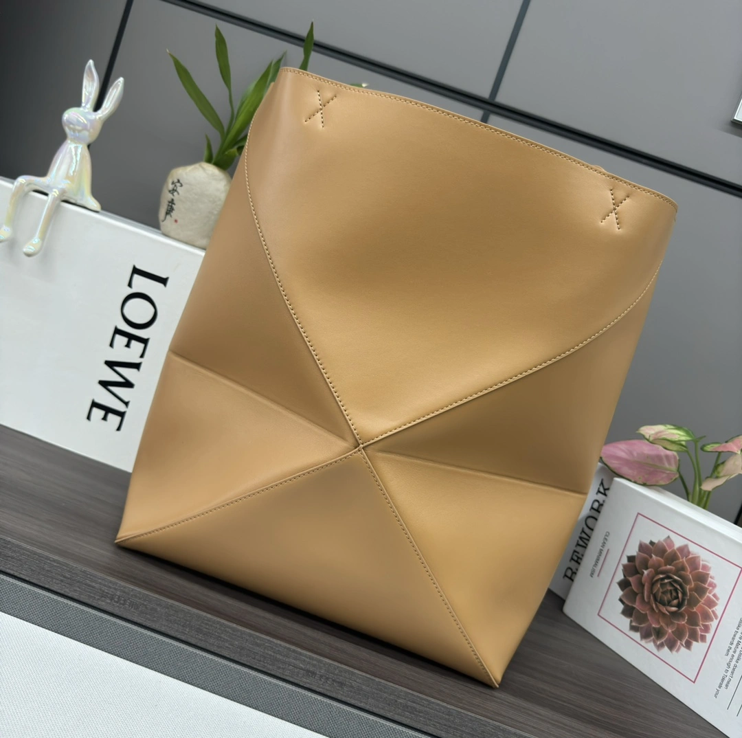 Exact replica Loewe Shopping Bags