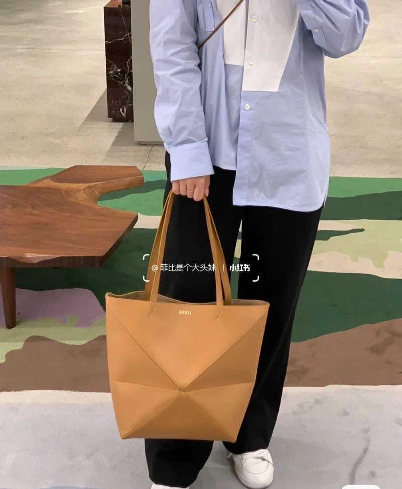 Affordable Loewe Shopping Bags