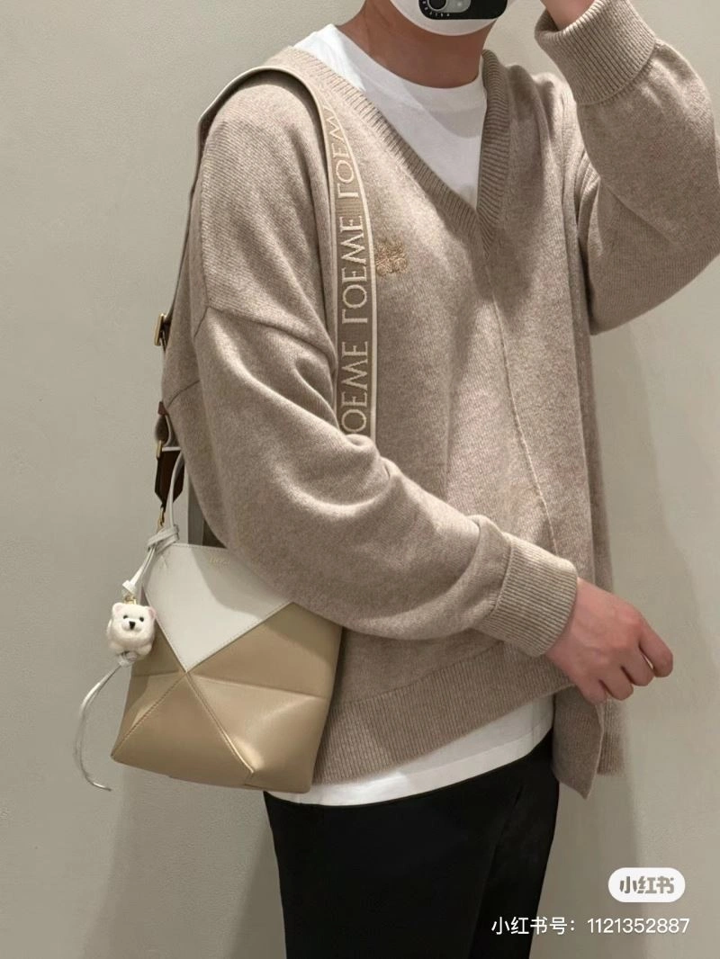 Bargain Loewe Shopping Bags