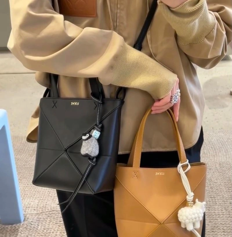 Exact replica Loewe Shopping Bags