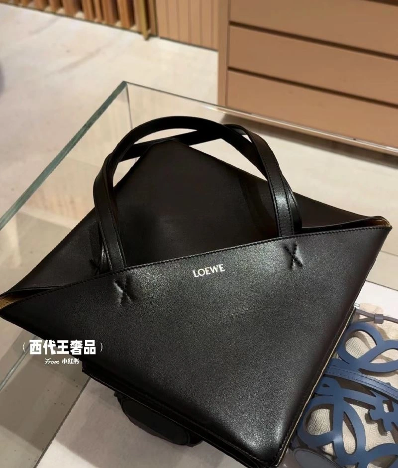 Inexpensive Loewe Shopping Bags