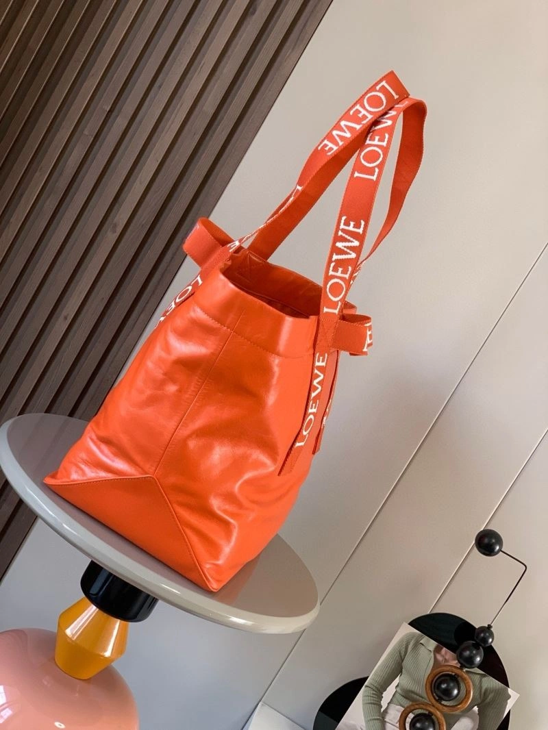 Bargain Loewe Shopping Bags