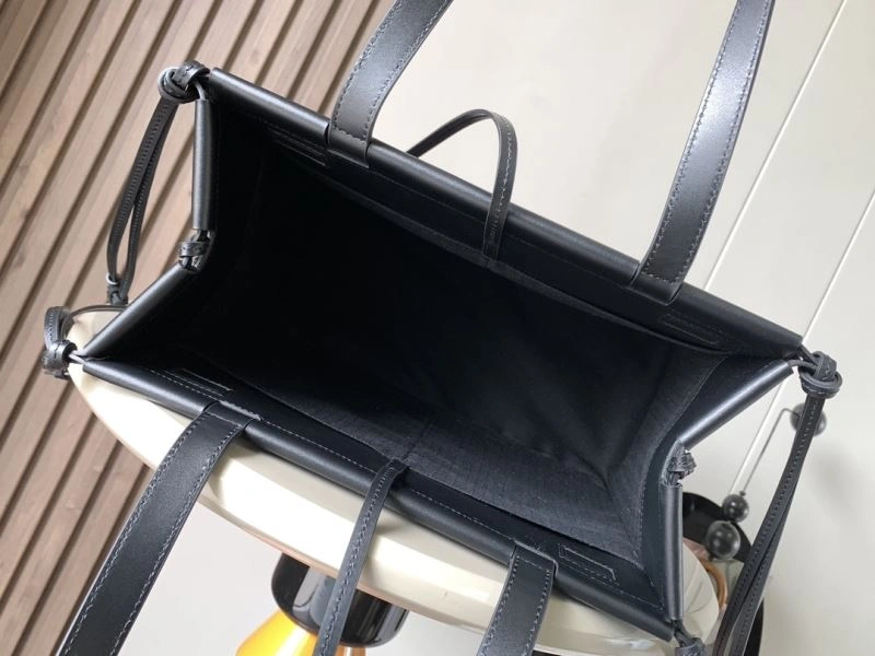 Low-cost Loewe Shopping Bags