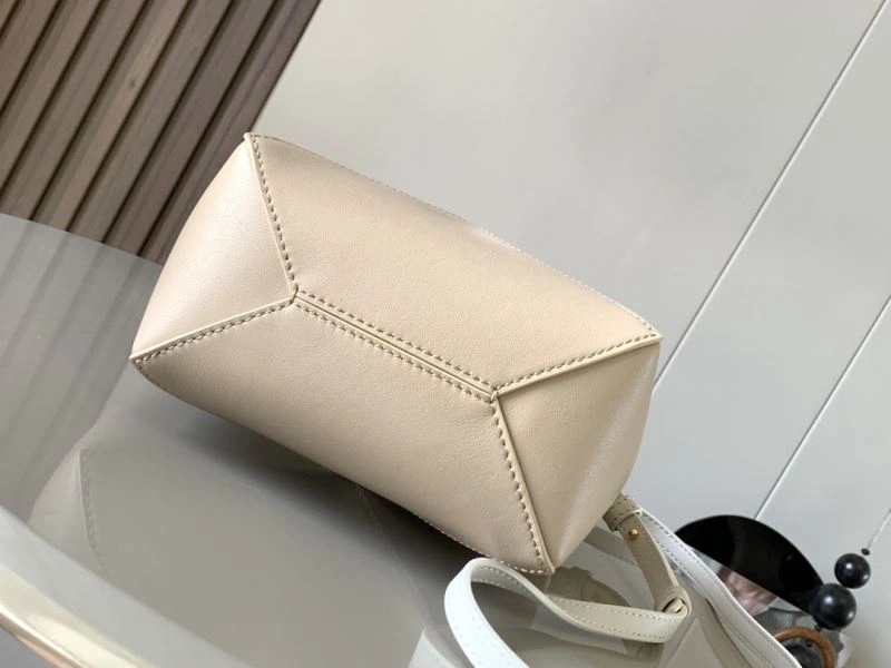 Top mirror Loewe Shopping Bags