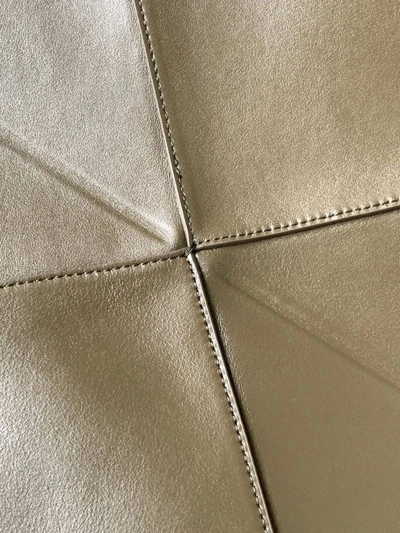 Factory-made Loewe Shopping Bags