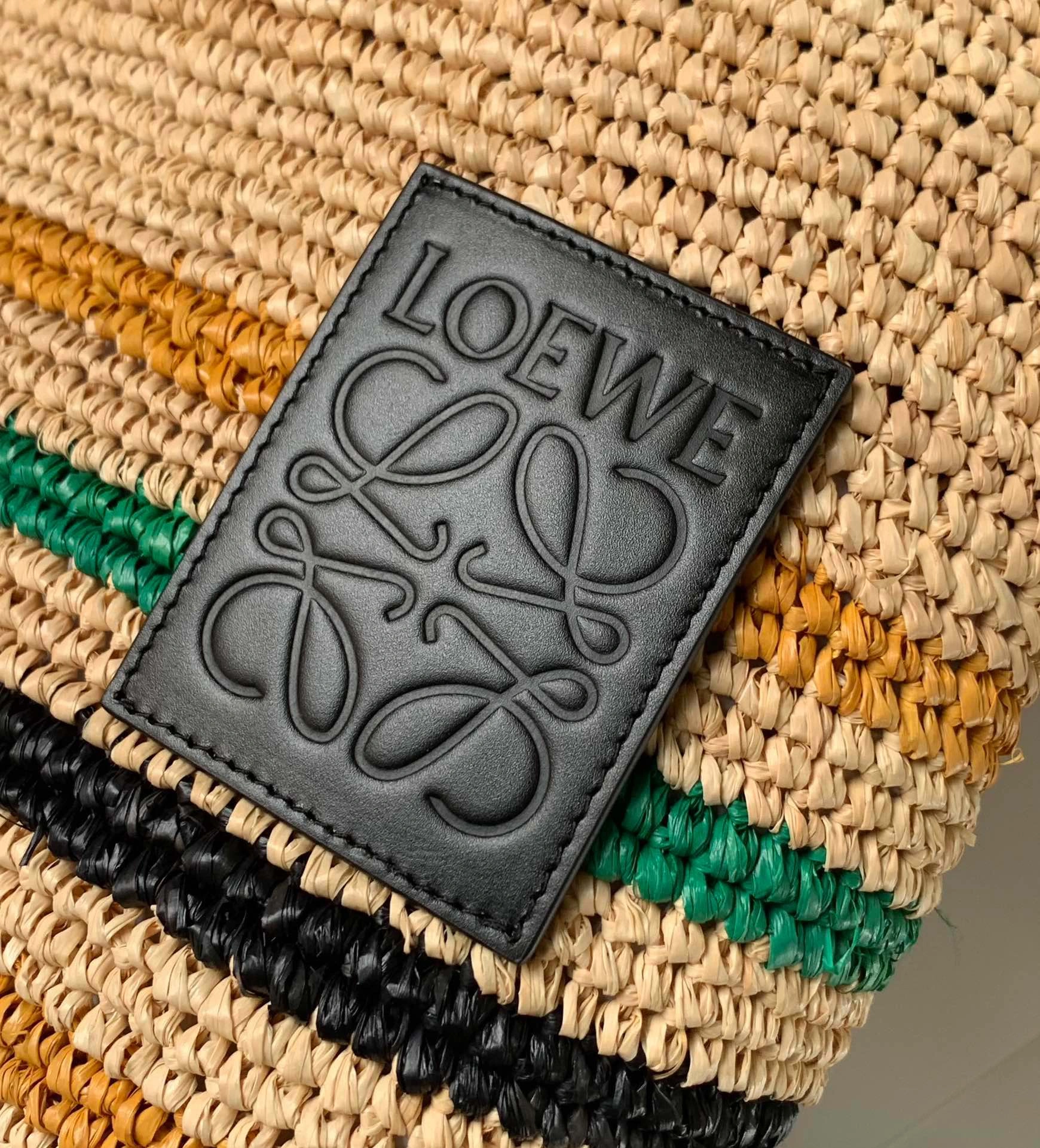 Bargain Loewe Shopping Bags