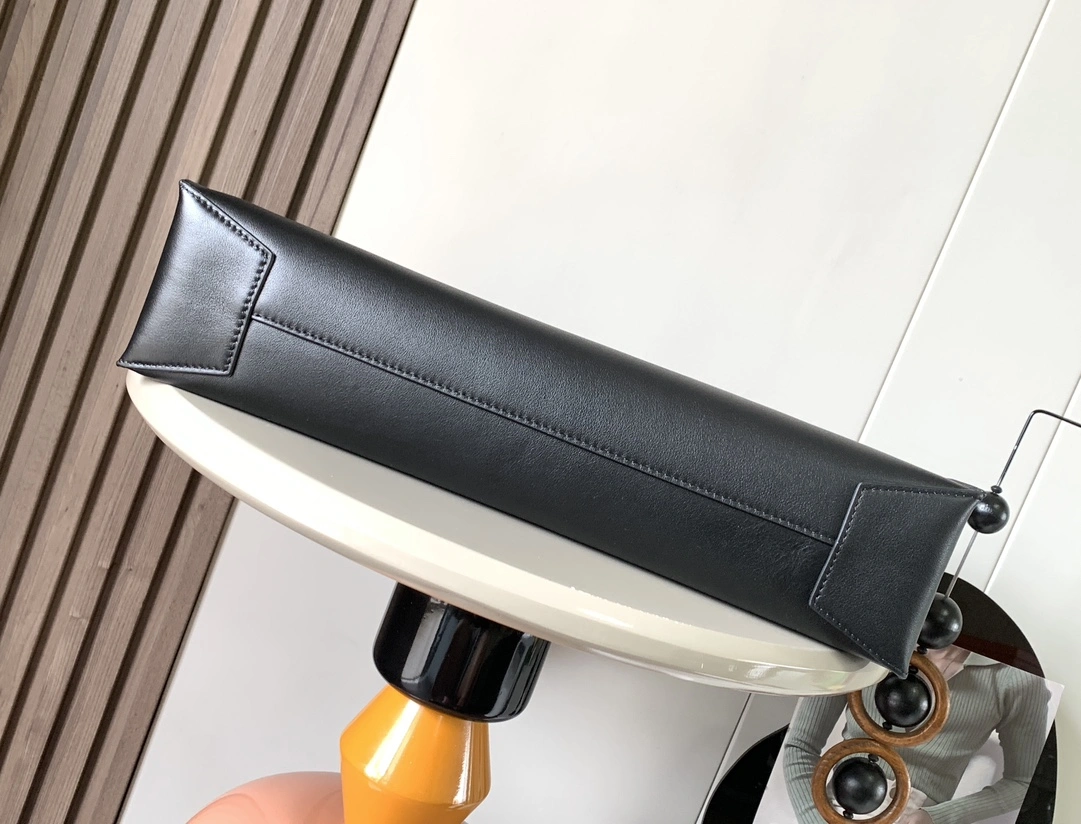 Reasonably priced Loewe Shopping Bags