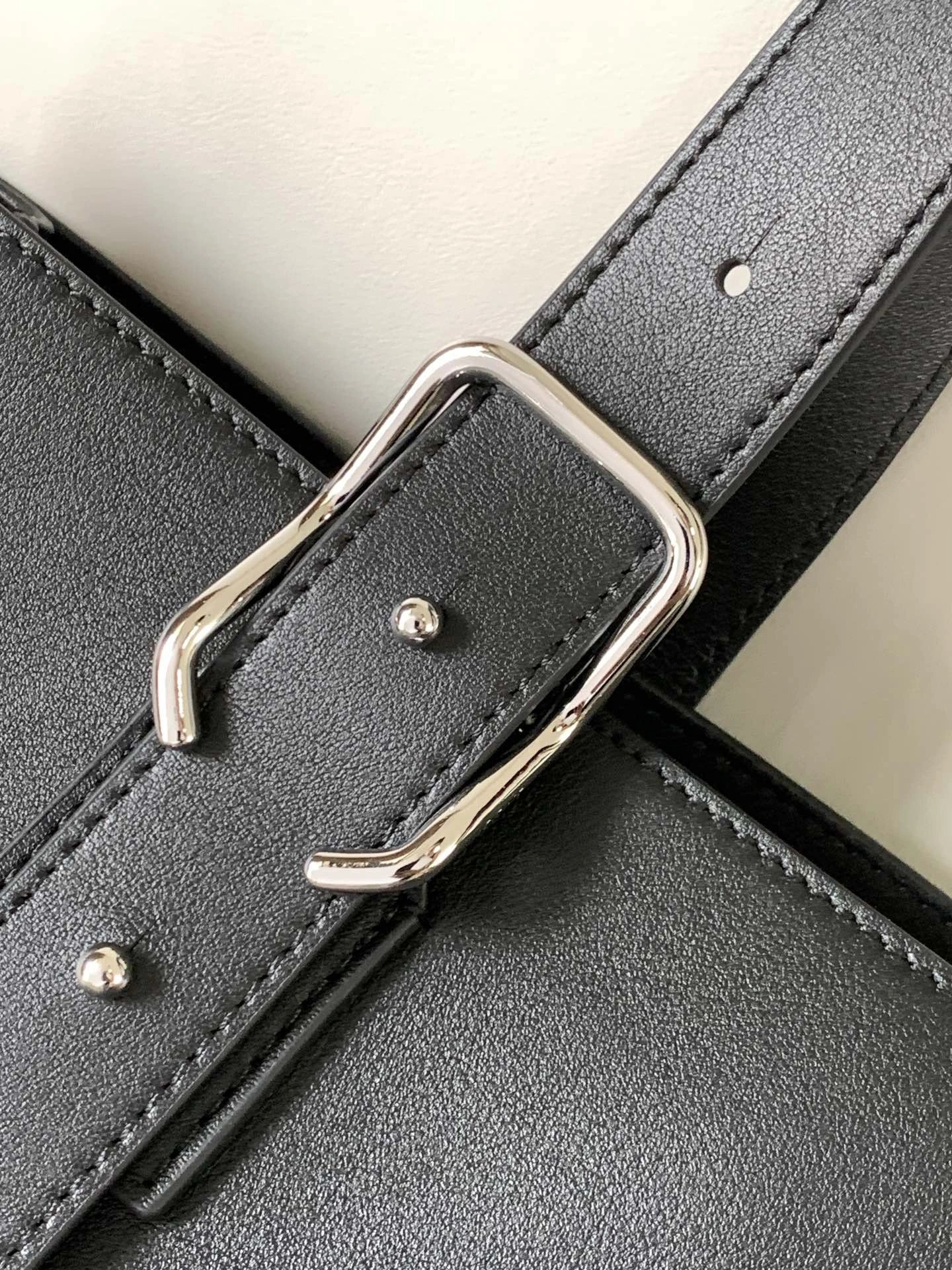 Reasonably priced Loewe Shopping Bags