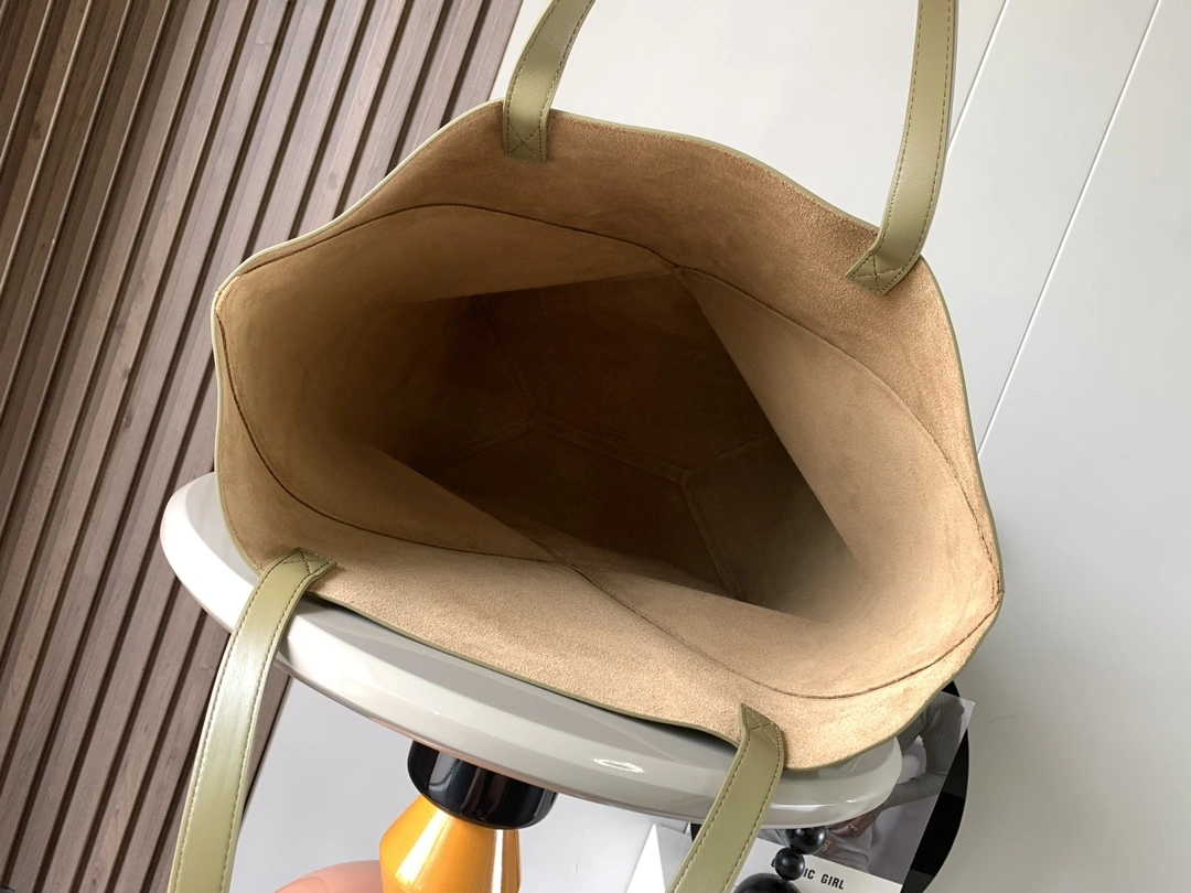 Top match Loewe Shopping Bags