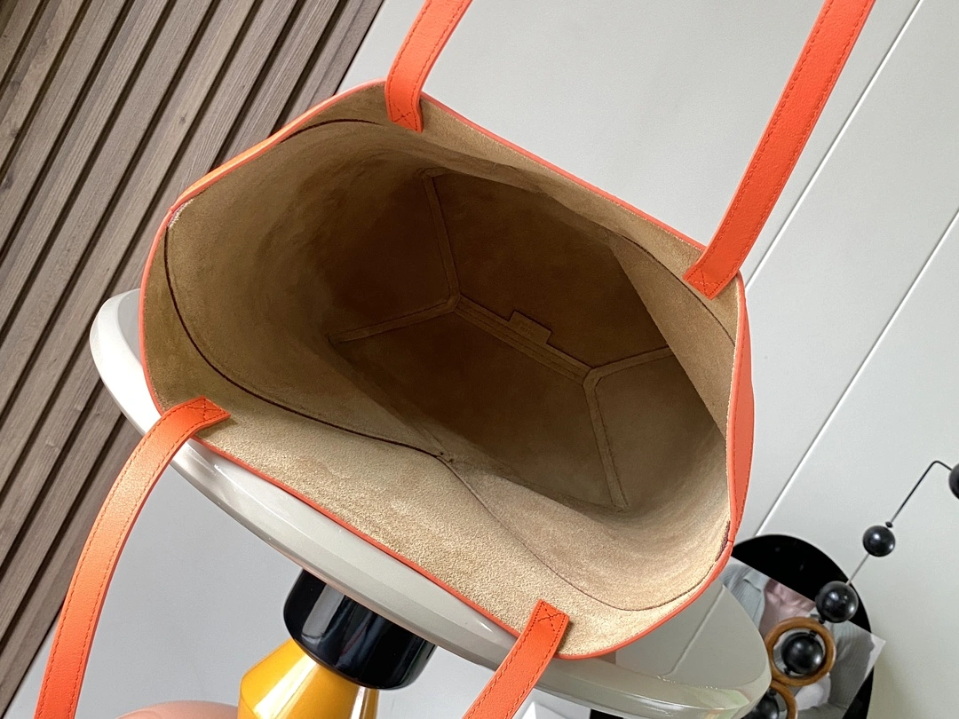 Legit Loewe Shopping Bags