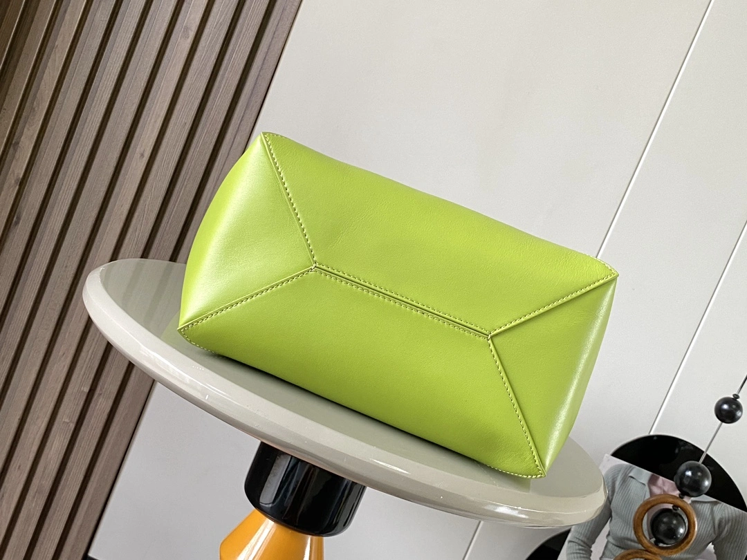 Official Loewe Shopping Bags