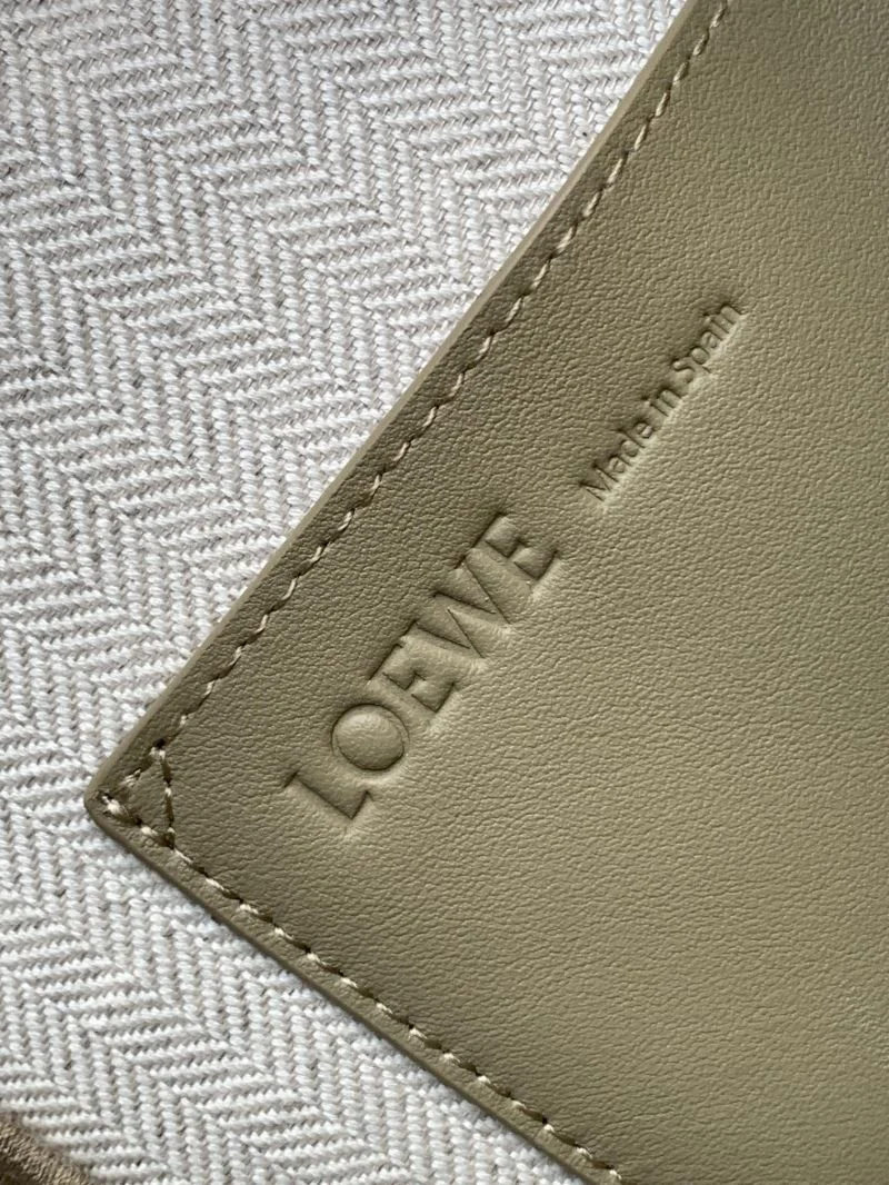 Top mirror Loewe Shopping Bags