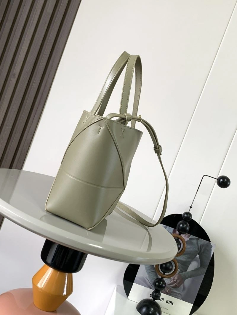 Top mirror Loewe Shopping Bags