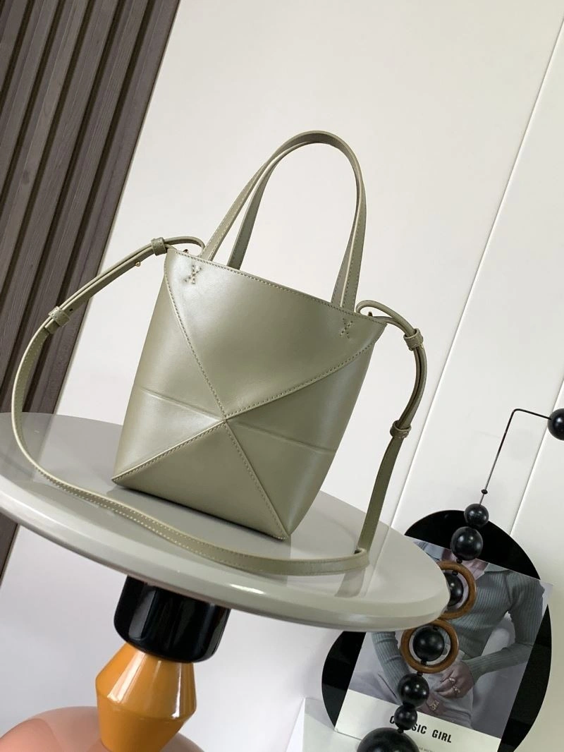 Top mirror Loewe Shopping Bags