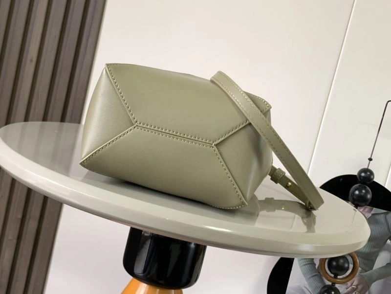 Top mirror Loewe Shopping Bags