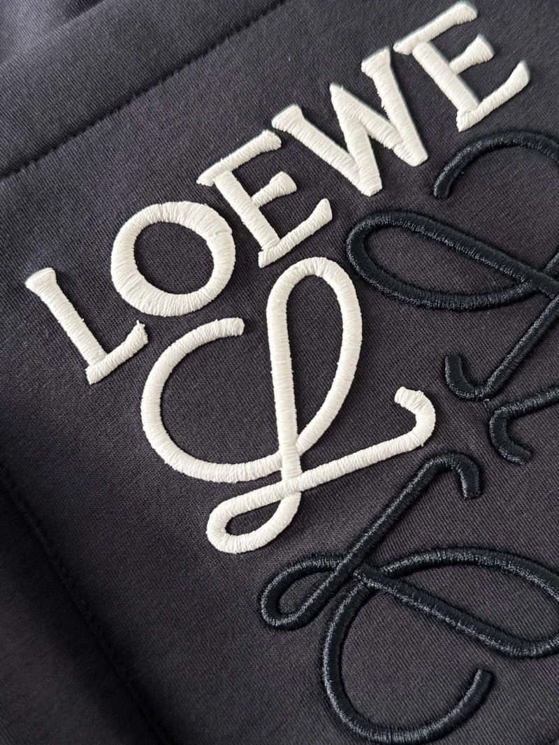 Top match Loewe Short Pants