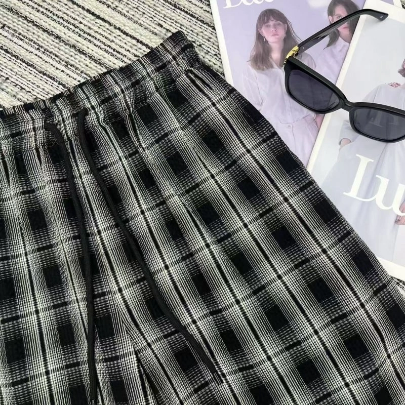 Top match Loewe Short Pants