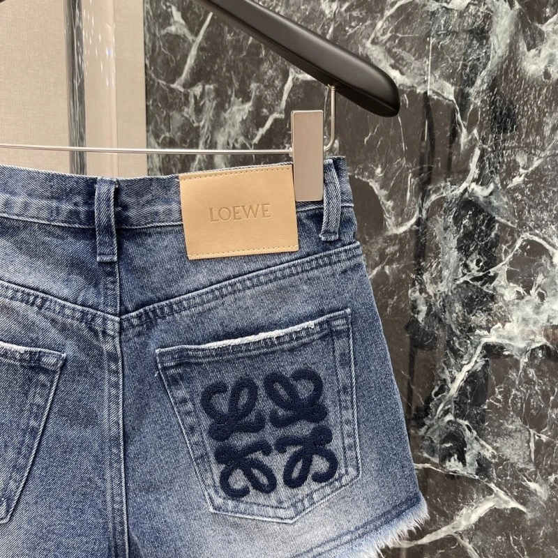 Indistinguishable Loewe Short Pants