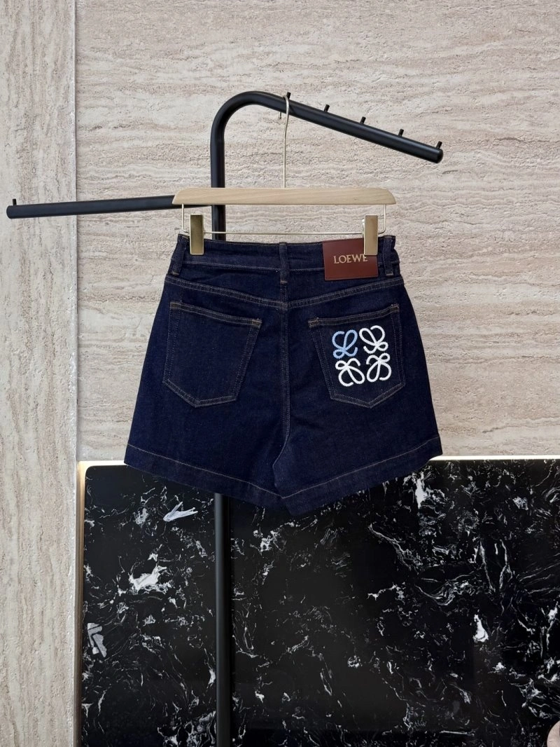 Accurate model Loewe Short Pants