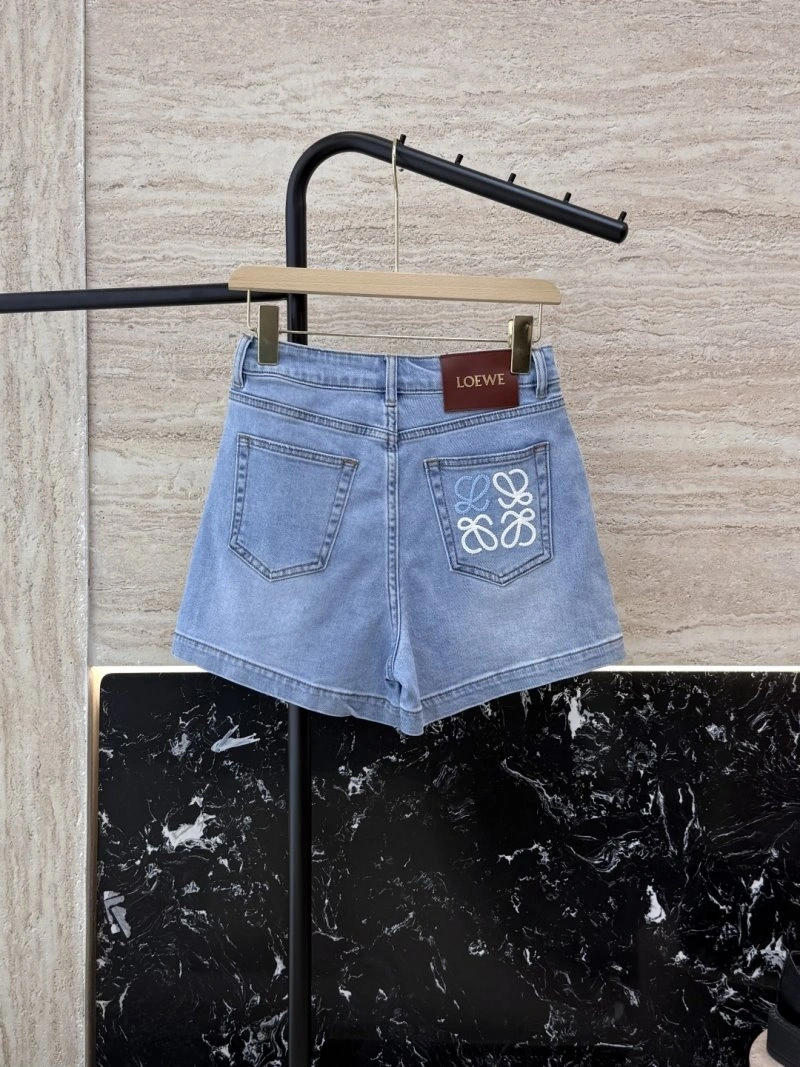 Accurate model Loewe Short Pants