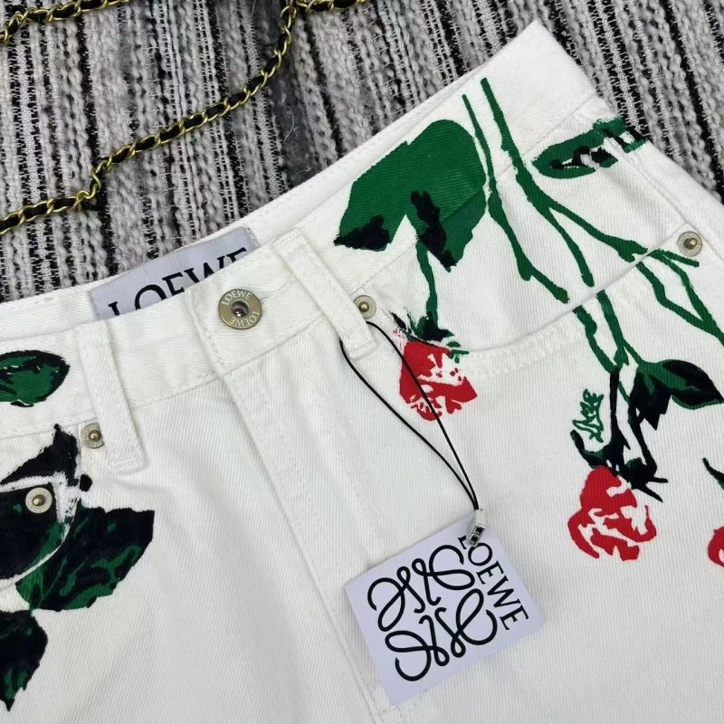Indistinguishable Loewe Short Pants