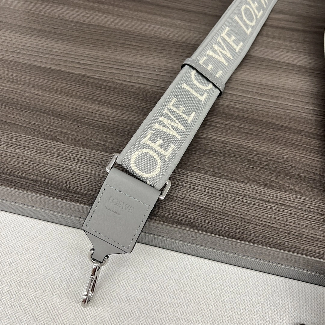 Bargain Loewe Shoulder Straps