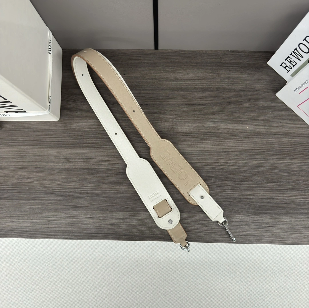 Legit Loewe Shoulder Straps