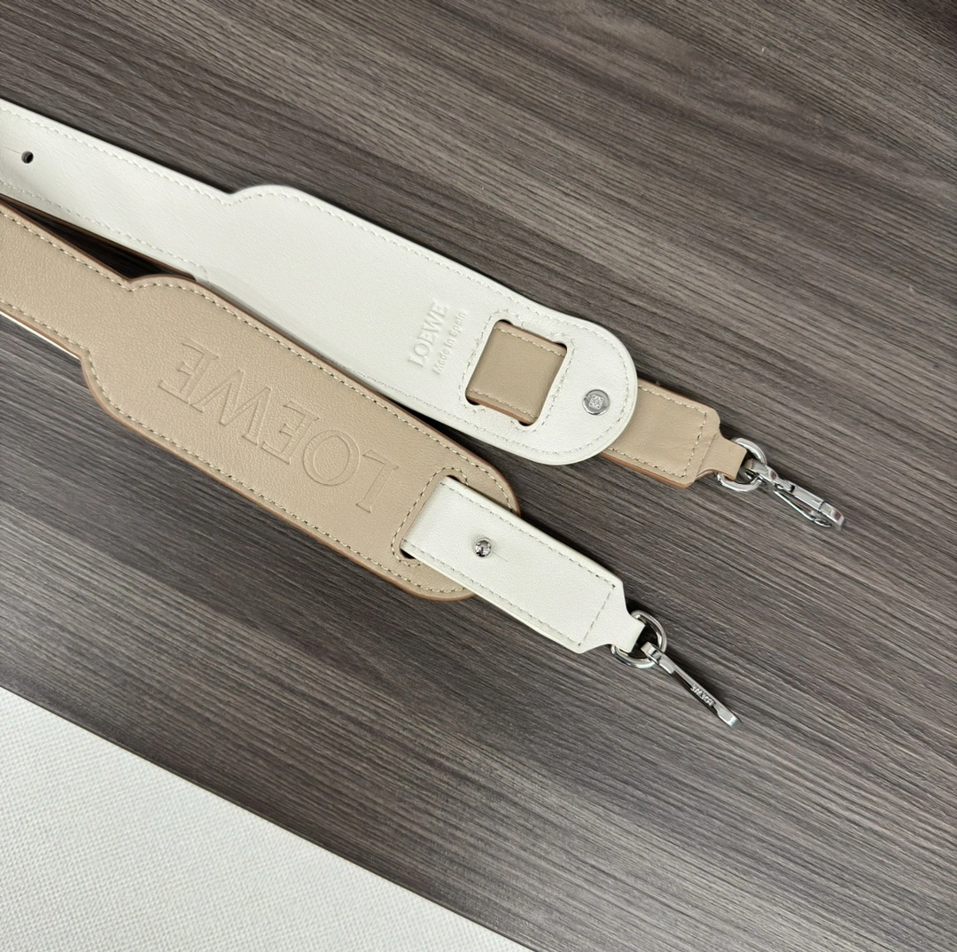 Legit Loewe Shoulder Straps