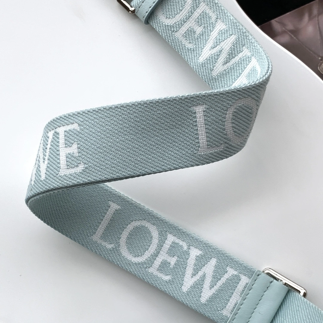 Low-cost Loewe Shoulder Straps