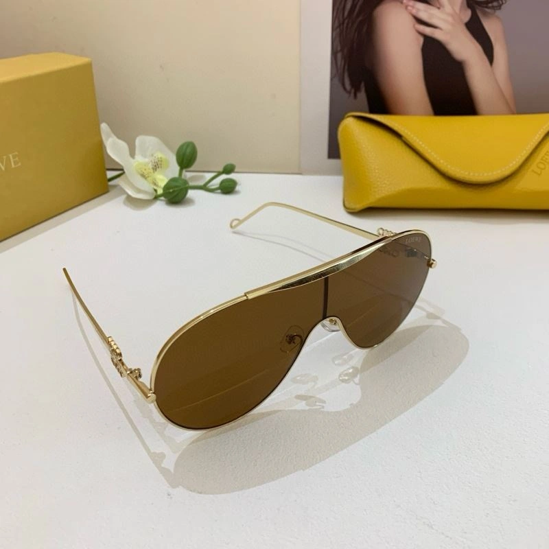 Cut-rate Loewe Sunglasses