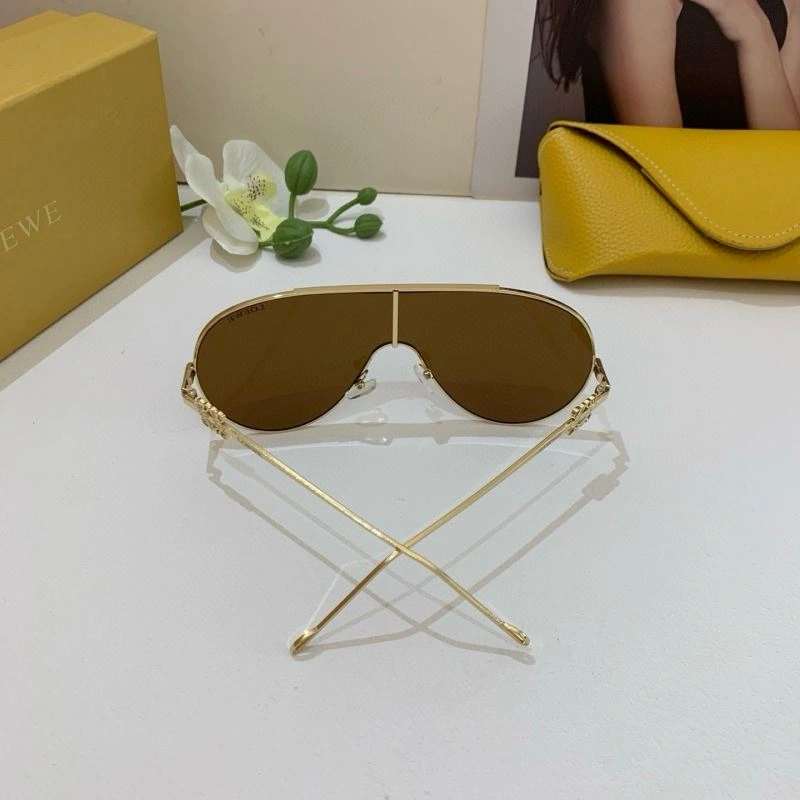 Cut-rate Loewe Sunglasses
