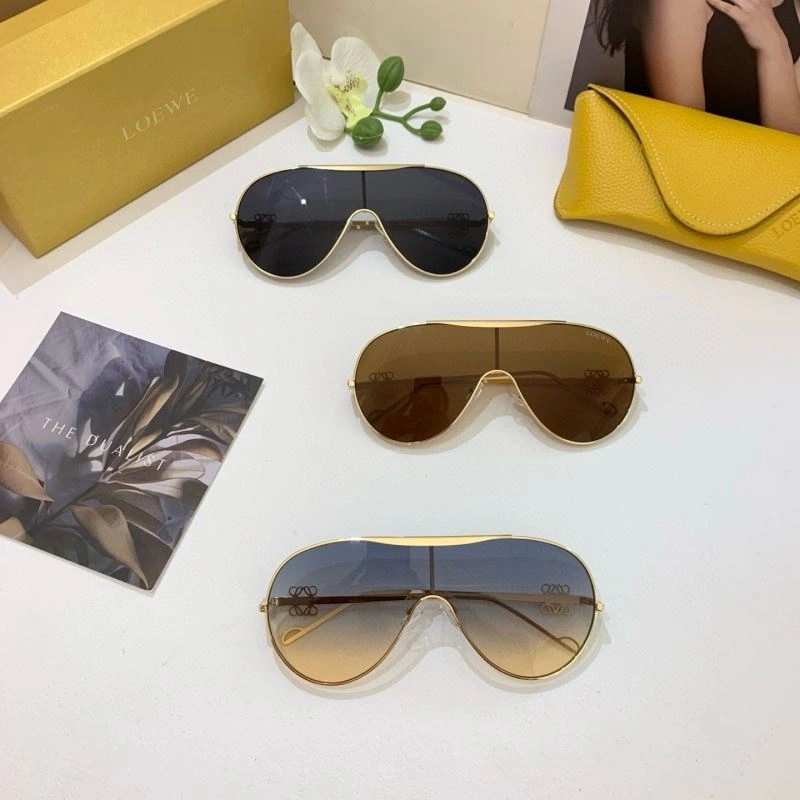 Cut-rate Loewe Sunglasses