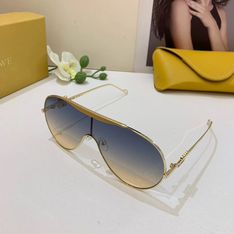Bargain Loewe Sunglasses