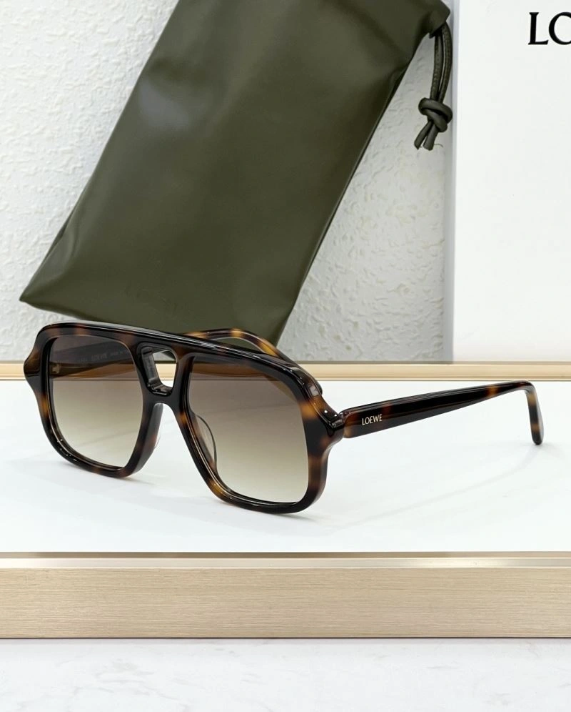 Accurate model Loewe Sunglasses