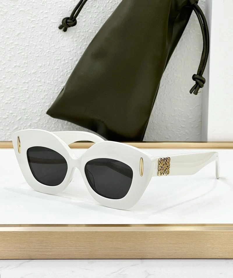 Top mirror Loewe Sunglasses