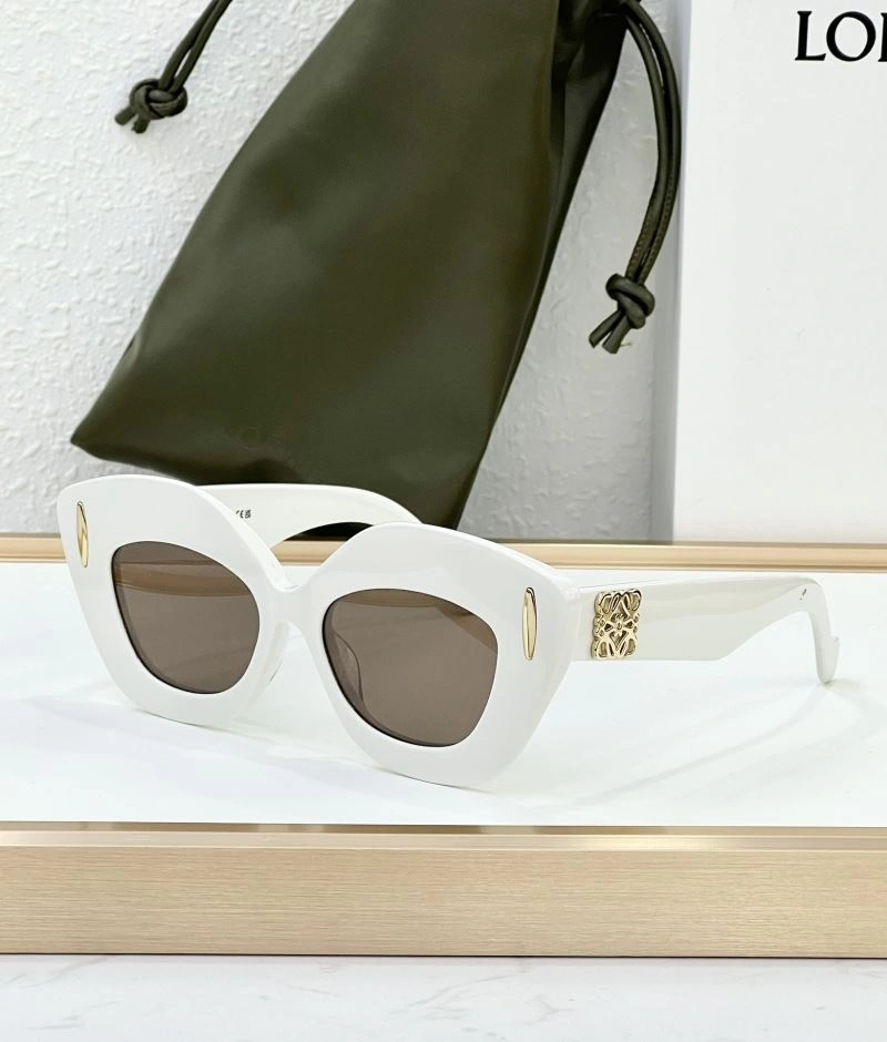 Top mirror Loewe Sunglasses