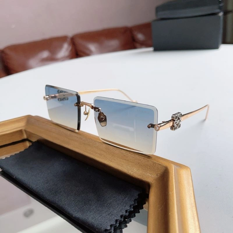Bargain Loewe Sunglasses