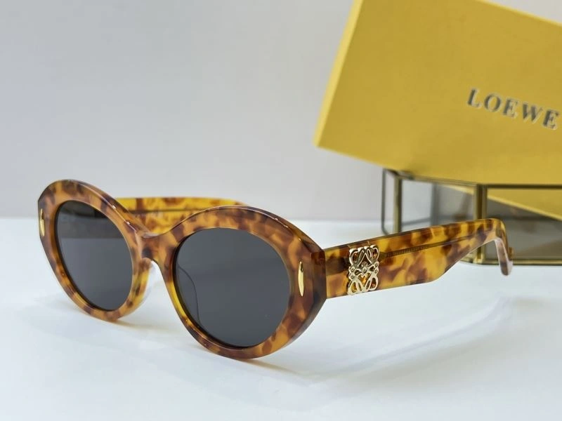 Cut-rate Loewe Sunglasses