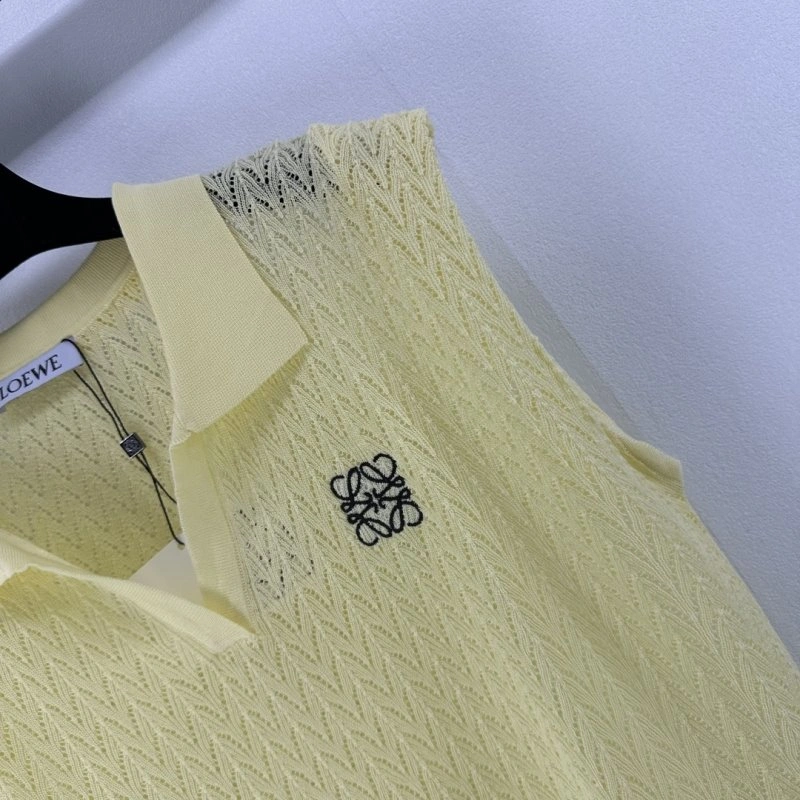 Indistinguishable Loewe Sweaters