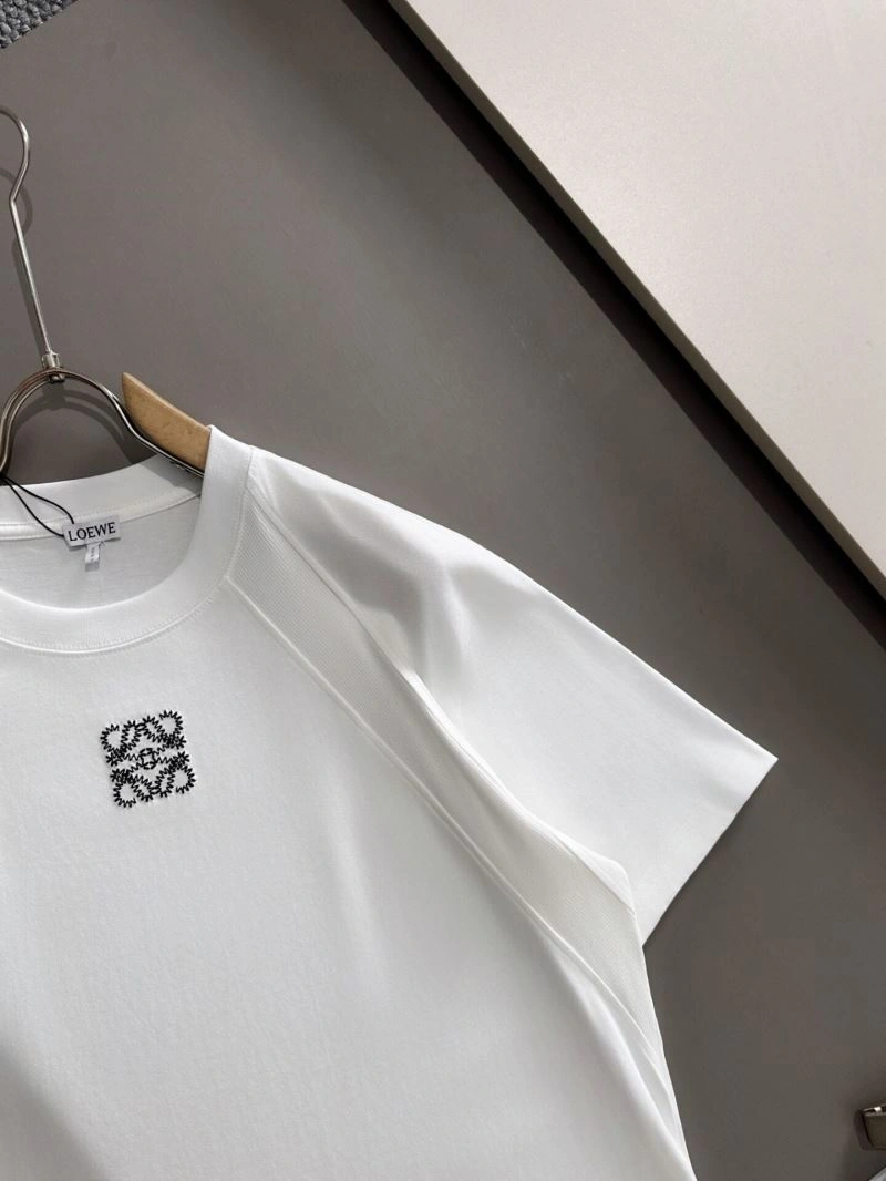 Accurate model Loewe T-Shirts