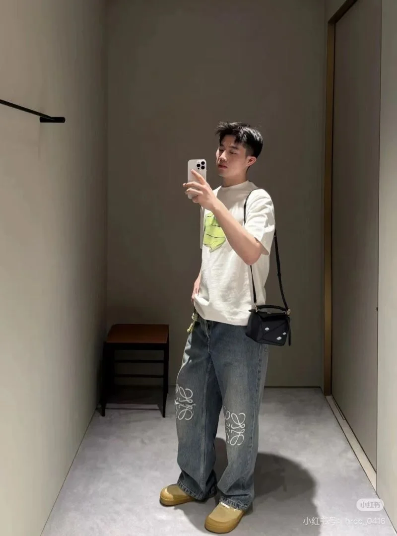 Accurate model Loewe T-Shirts