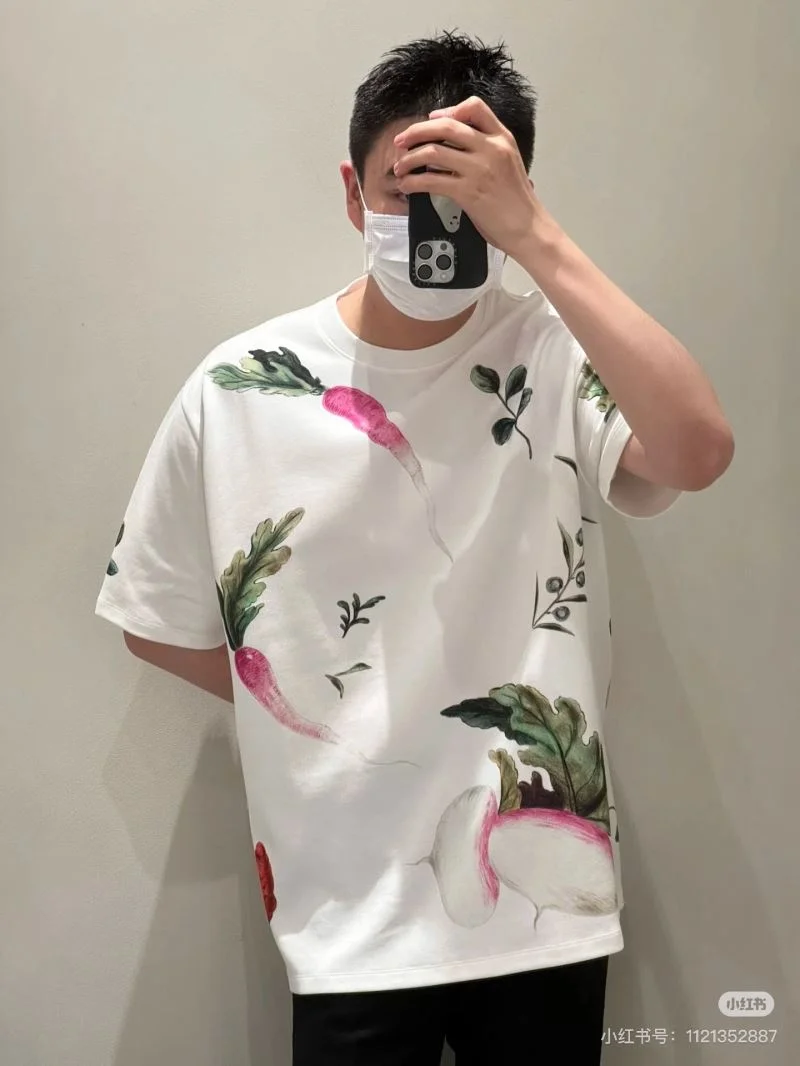 Indistinguishable Loewe T-Shirts