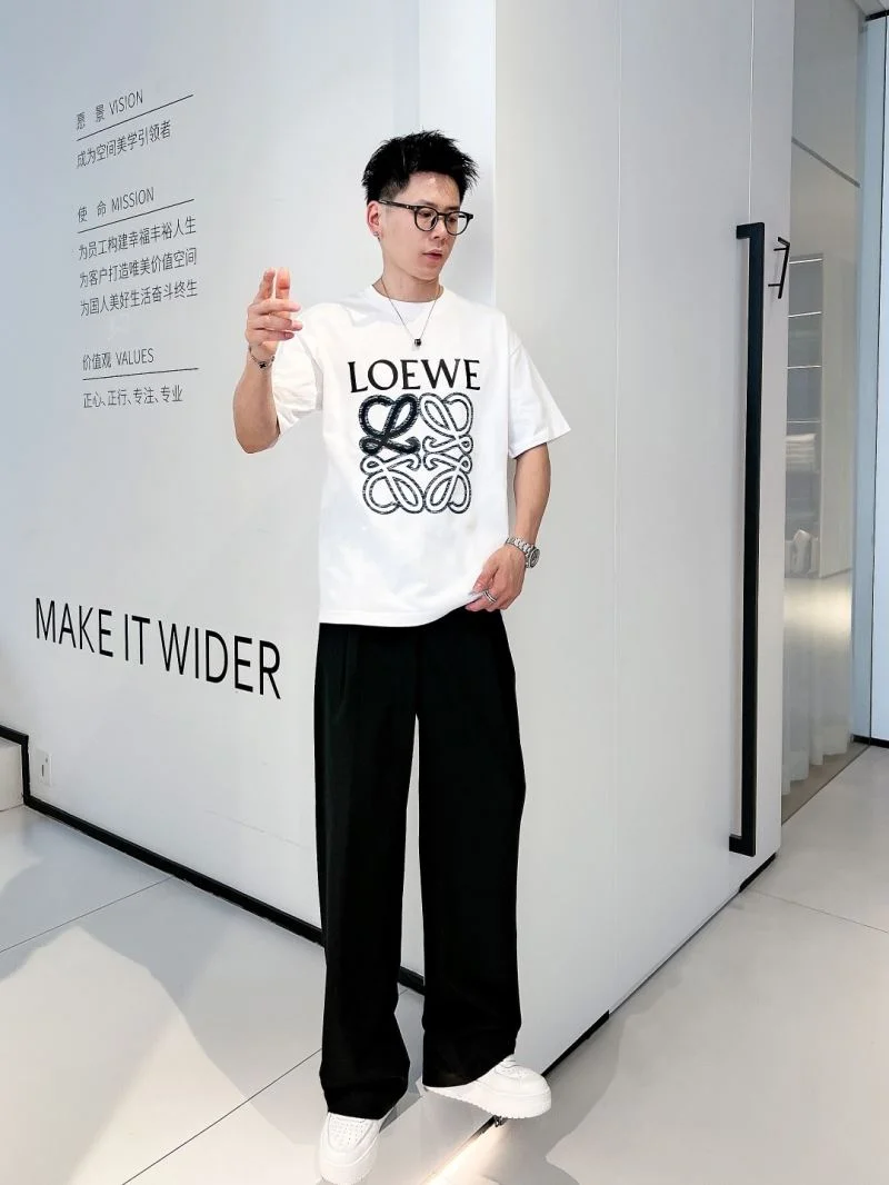 Accurate model Loewe T-Shirts