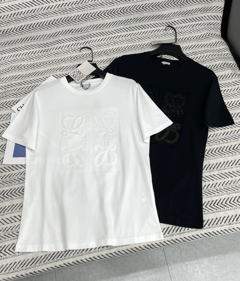 Bargain Loewe T-Shirts