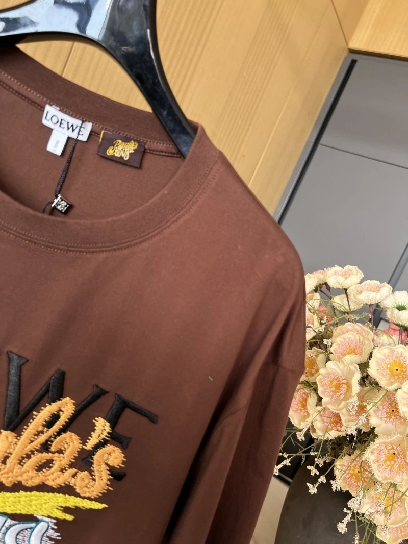Accurate model Loewe T-Shirts