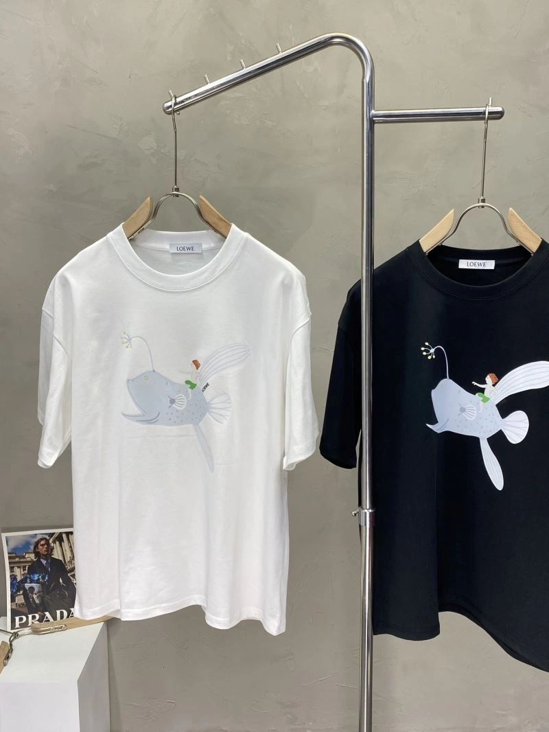 Bargain Loewe T-Shirts
