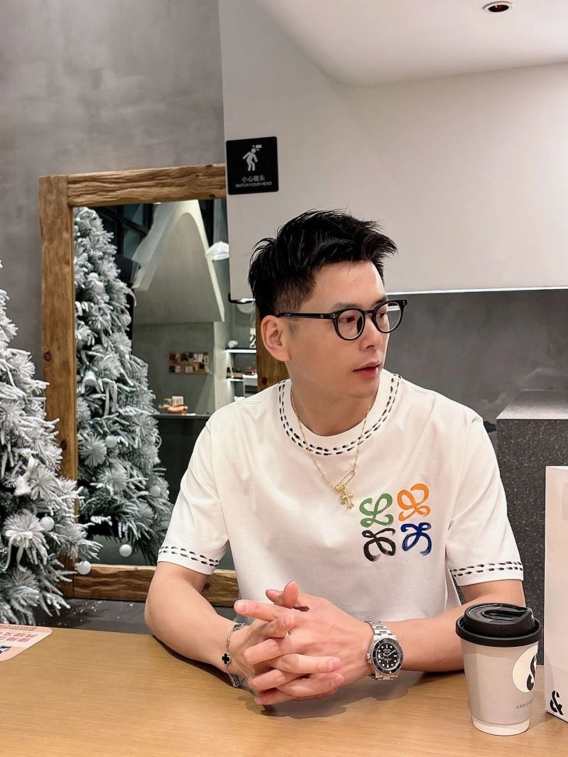 Exact replica Loewe T-Shirts